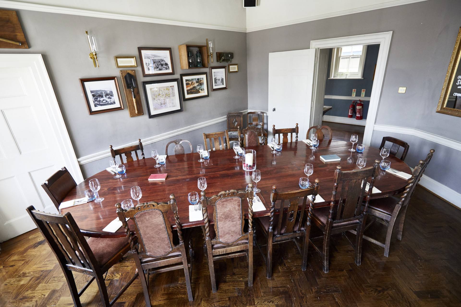 The Old Customs House - Take a 360 tour of The Old Customs House Pub ...